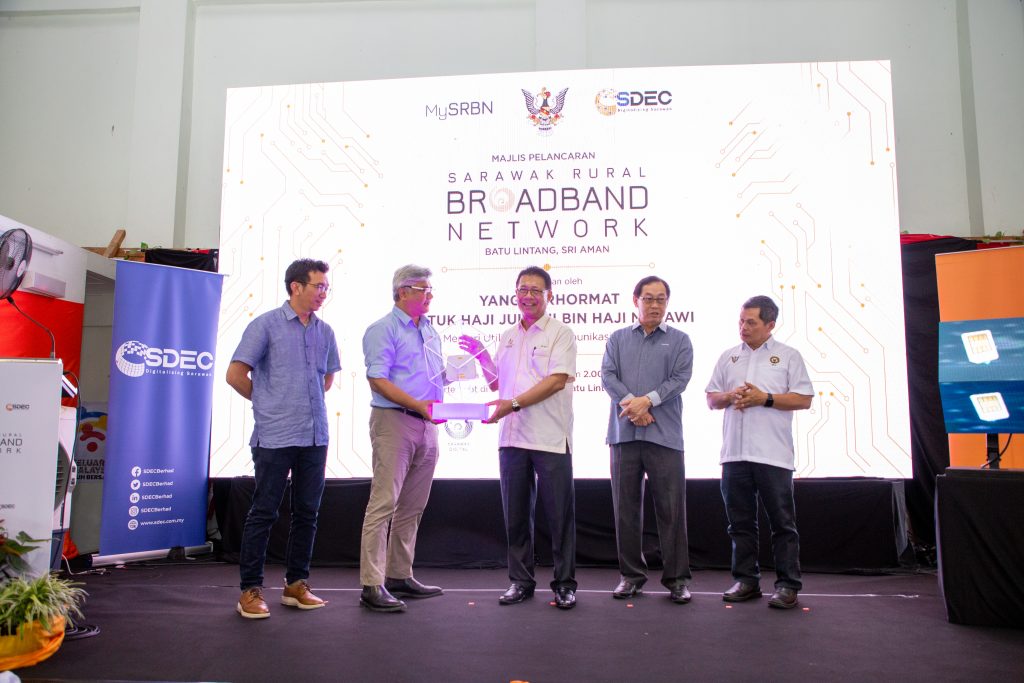 Sarawak Rural Broadband Network (MySRBN) elevates Wong Pupo, Batu ...